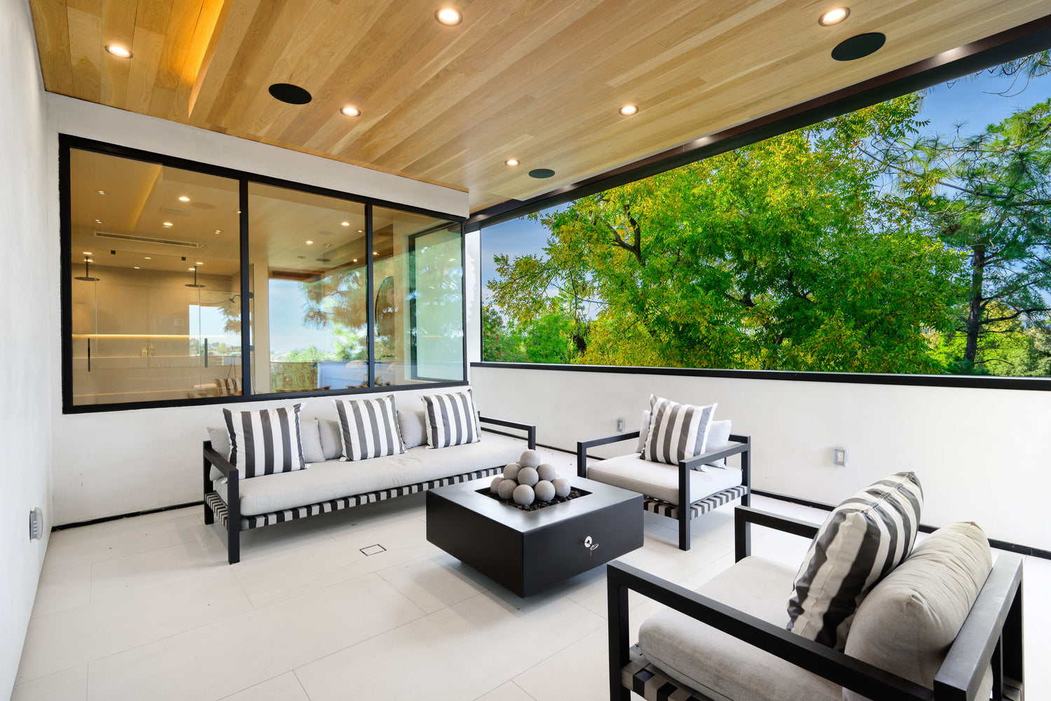 Ambius Lighting